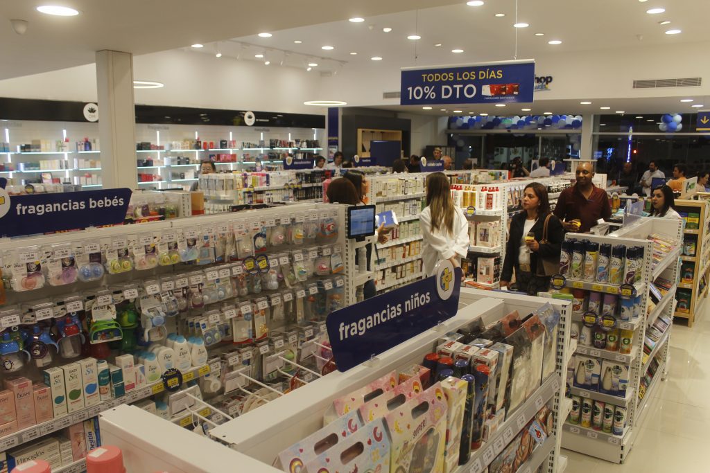 Farmashop abrió sus puertas en Rivera - Jornal A Plateia