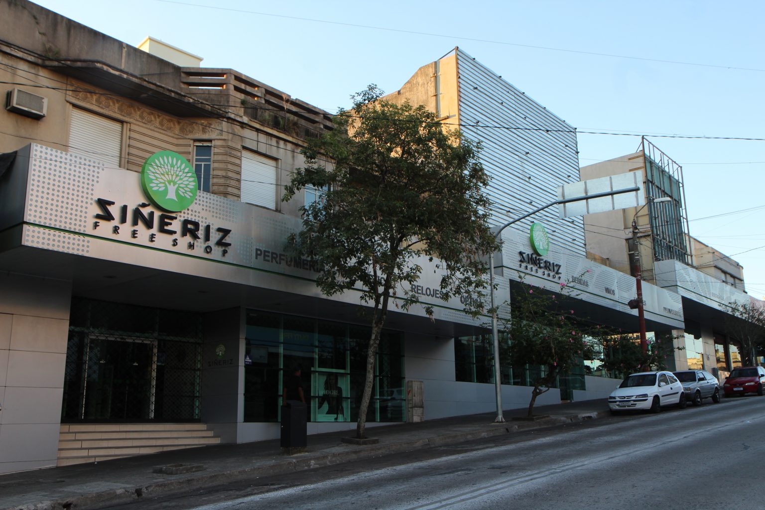 Barão e Siñeriz Free Shop reabrem suas portas com horário diferenciado ...