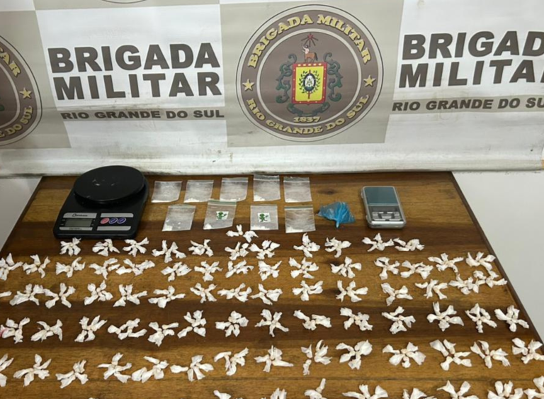 » Força Tática apreende menor com 500 pedras de crack na Vila Emília